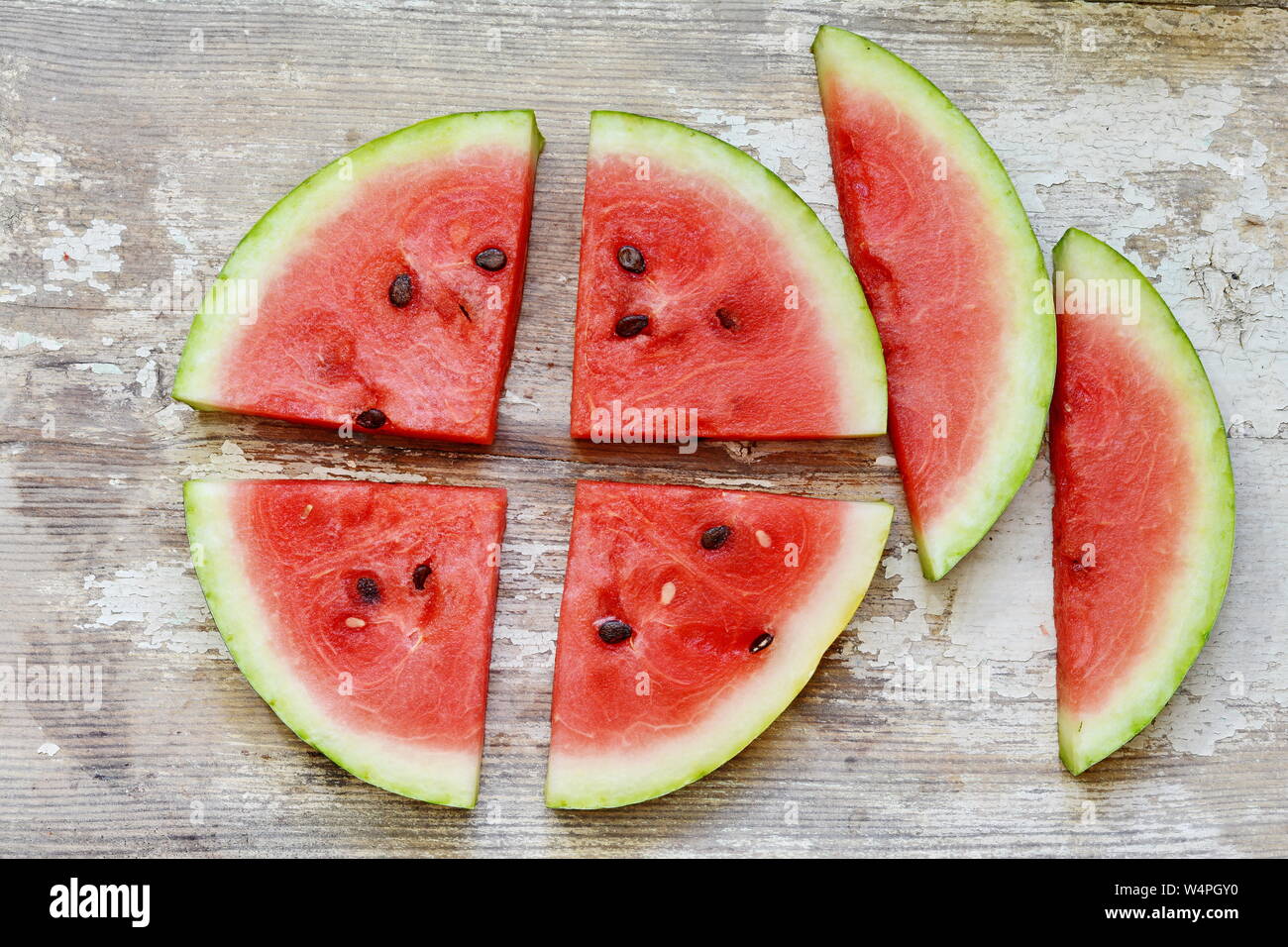 Circular Slices of watermelon as a background Stock Photo - Alamy