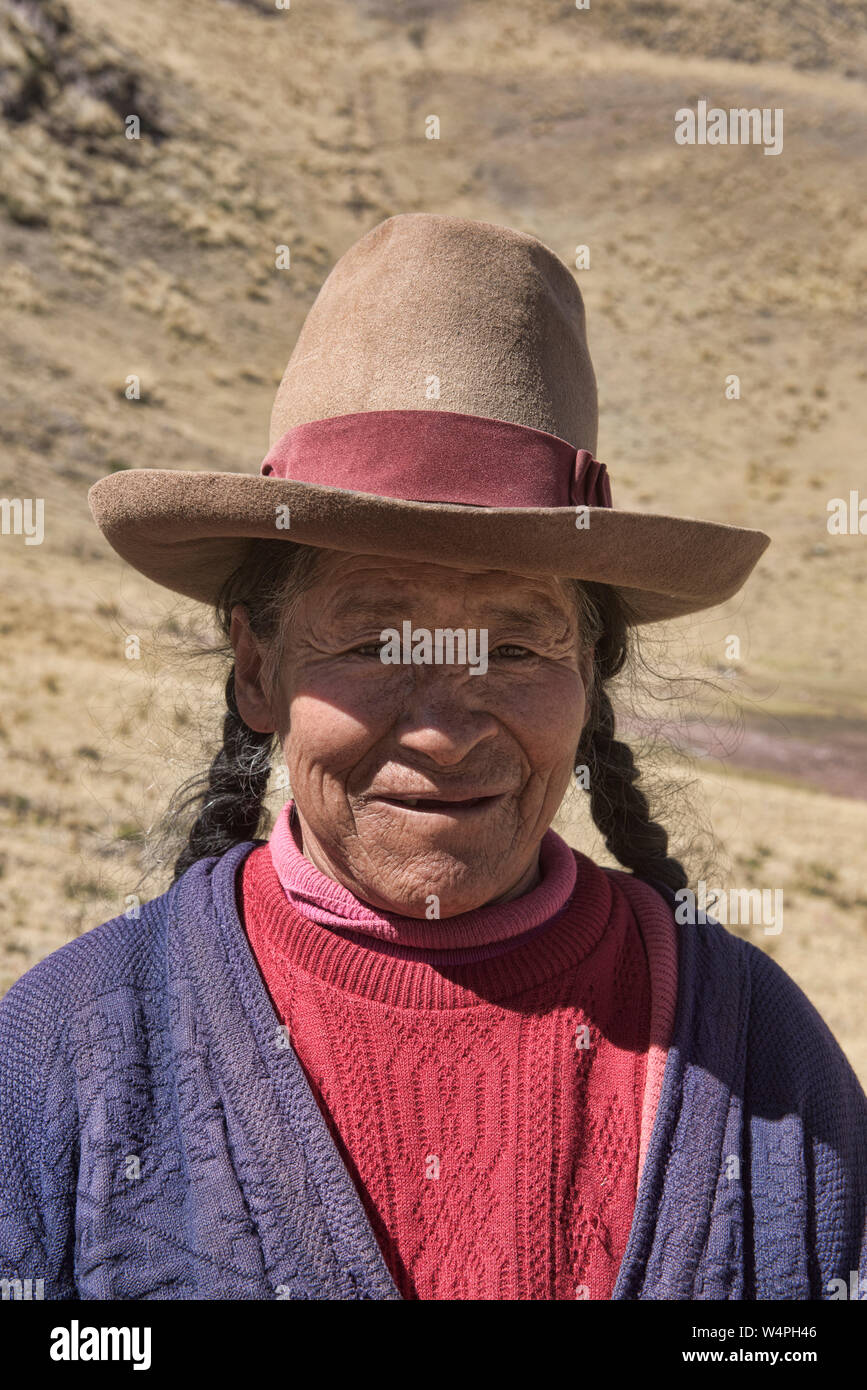 Quechua culture hi-res stock photography and images - Alamy