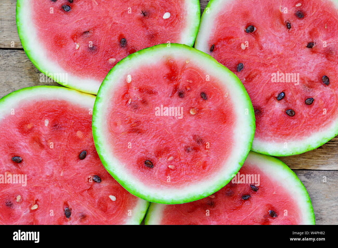 Circular Slices of watermelon as a background Stock Photo - Alamy