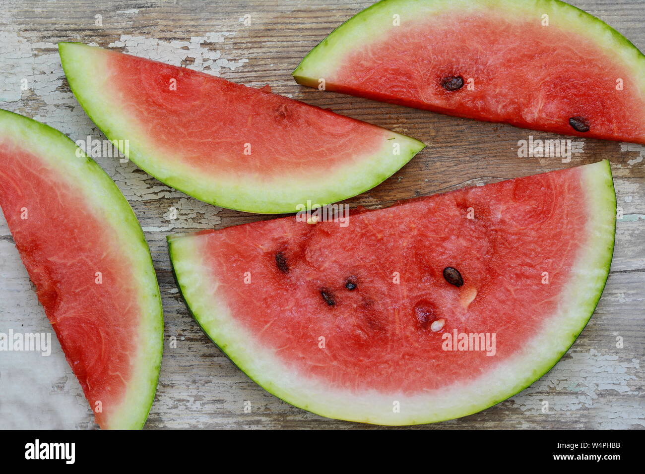 Circular Slices of watermelon as a background Stock Photo - Alamy