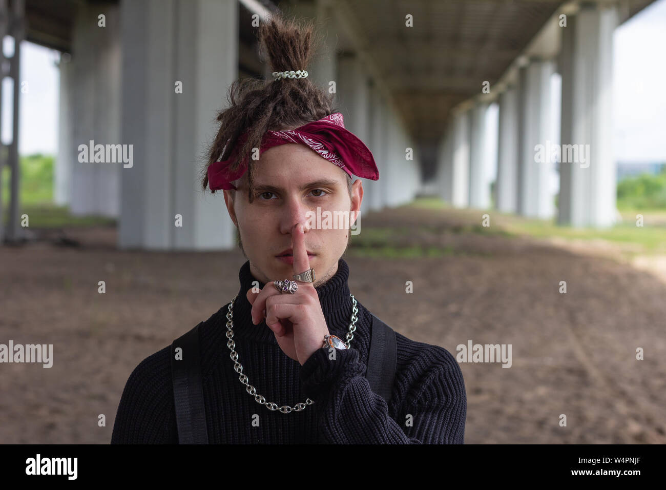 Thug sign hi-res stock photography and images - Alamy