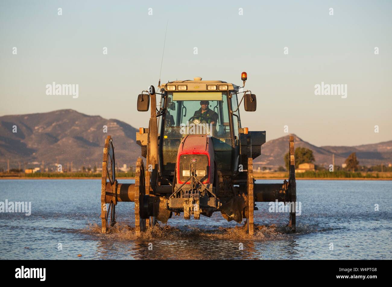 Rice tractor hi-res stock photography and images - Alamy
