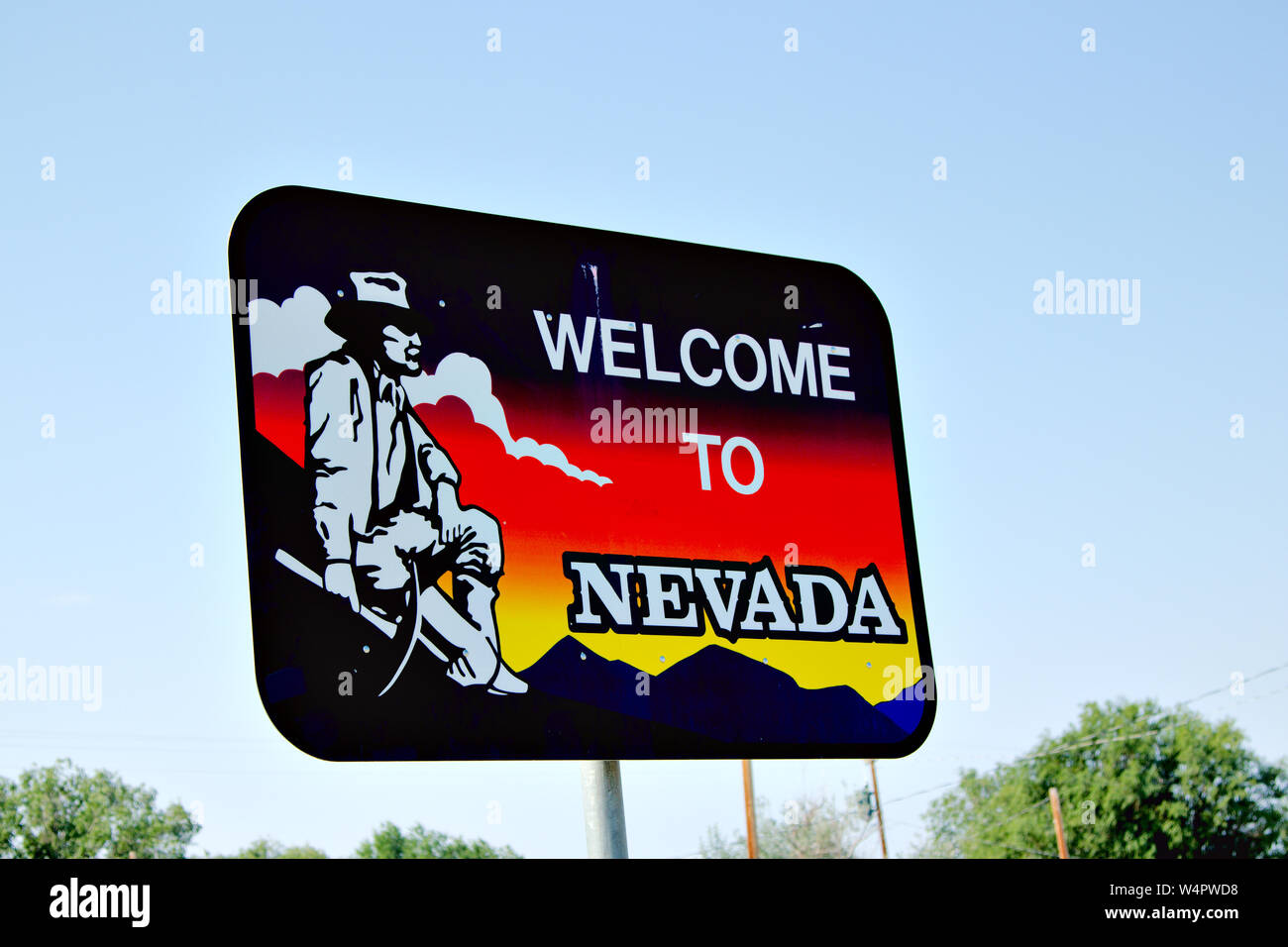 Welcome to Nevada sign at Oregon Nevada border Stock Photo - Alamy