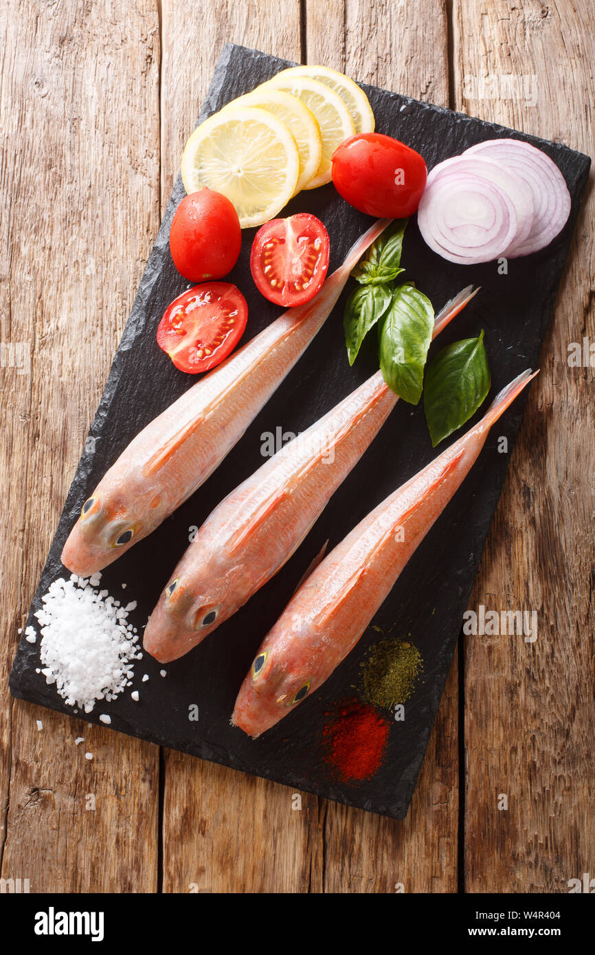 Eating a mediterranean diet fish hi-res stock photography and images ...