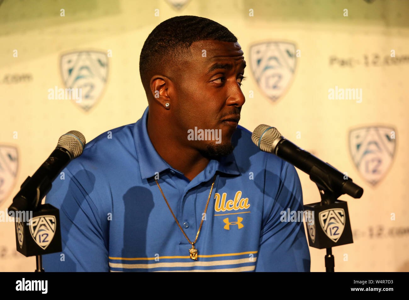 Krys barnes hi-res stock photography and images - Alamy