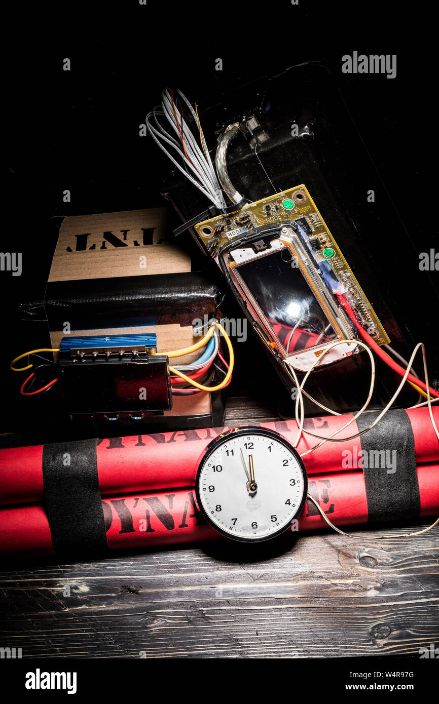 Timed explosion hi-res stock photography and images - Alamy