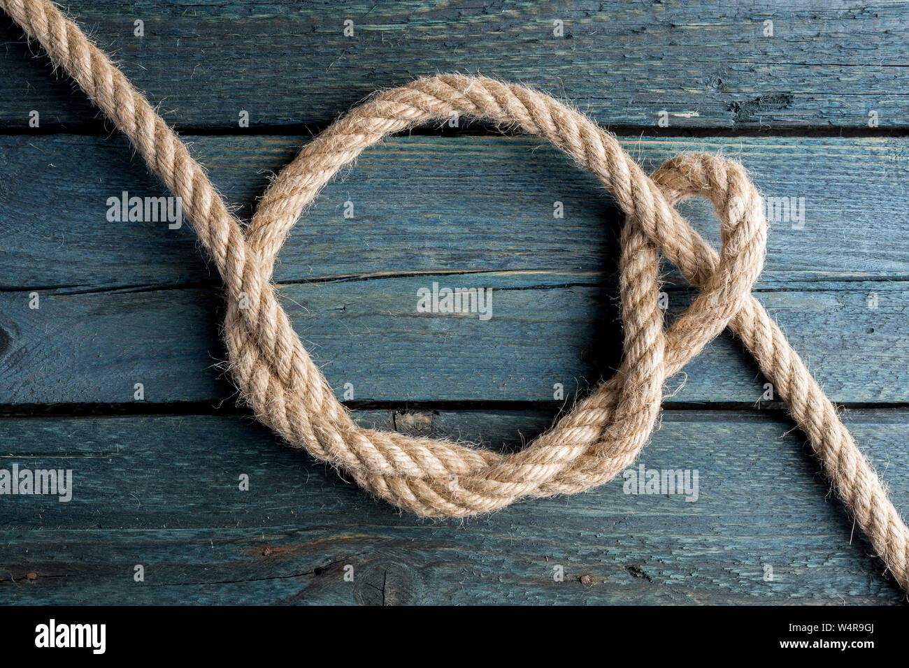 Timber Hitch Knot. Rope node Stock Photo - Alamy