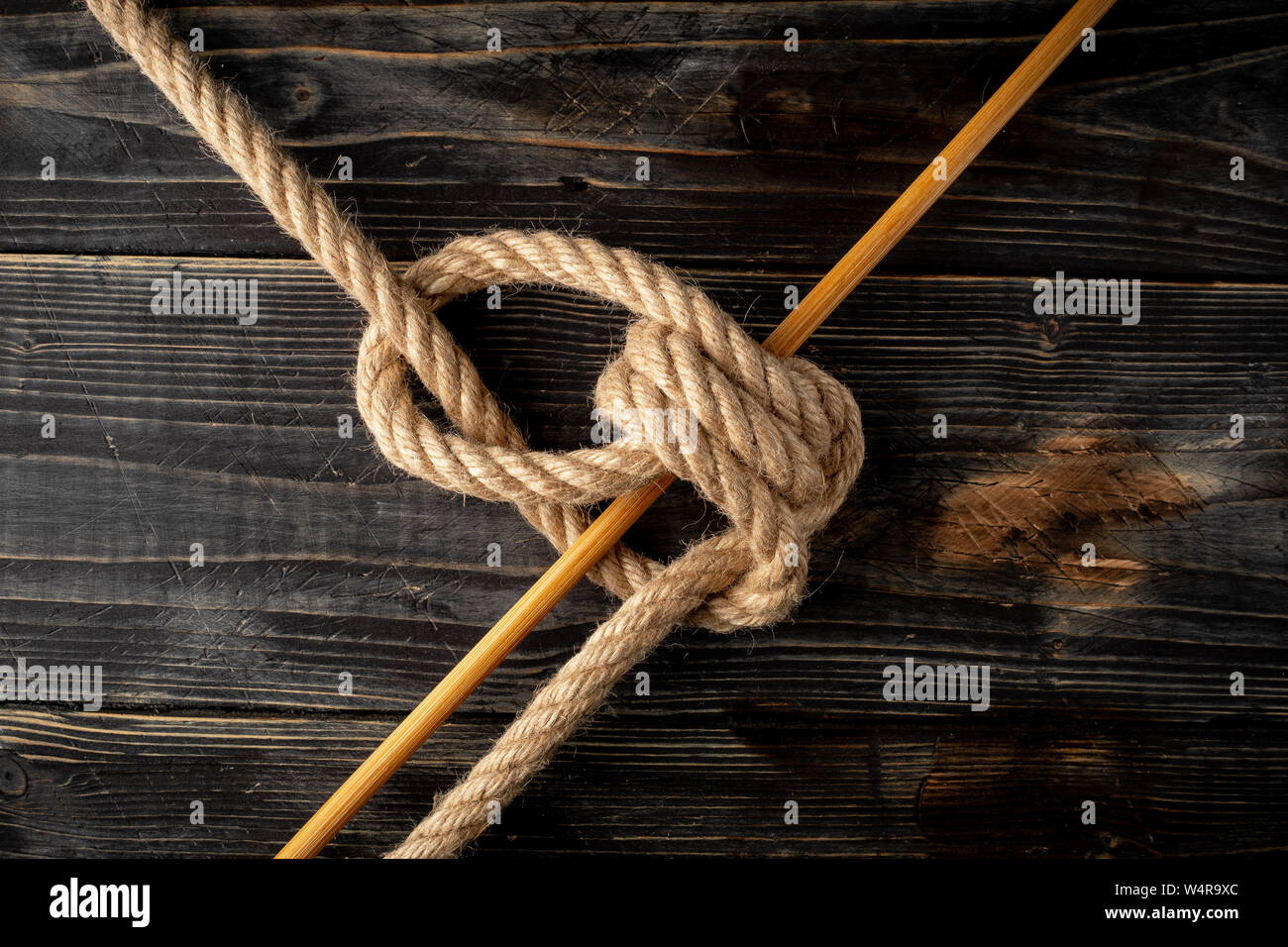 Halyard knot hi-res stock photography and images - Alamy