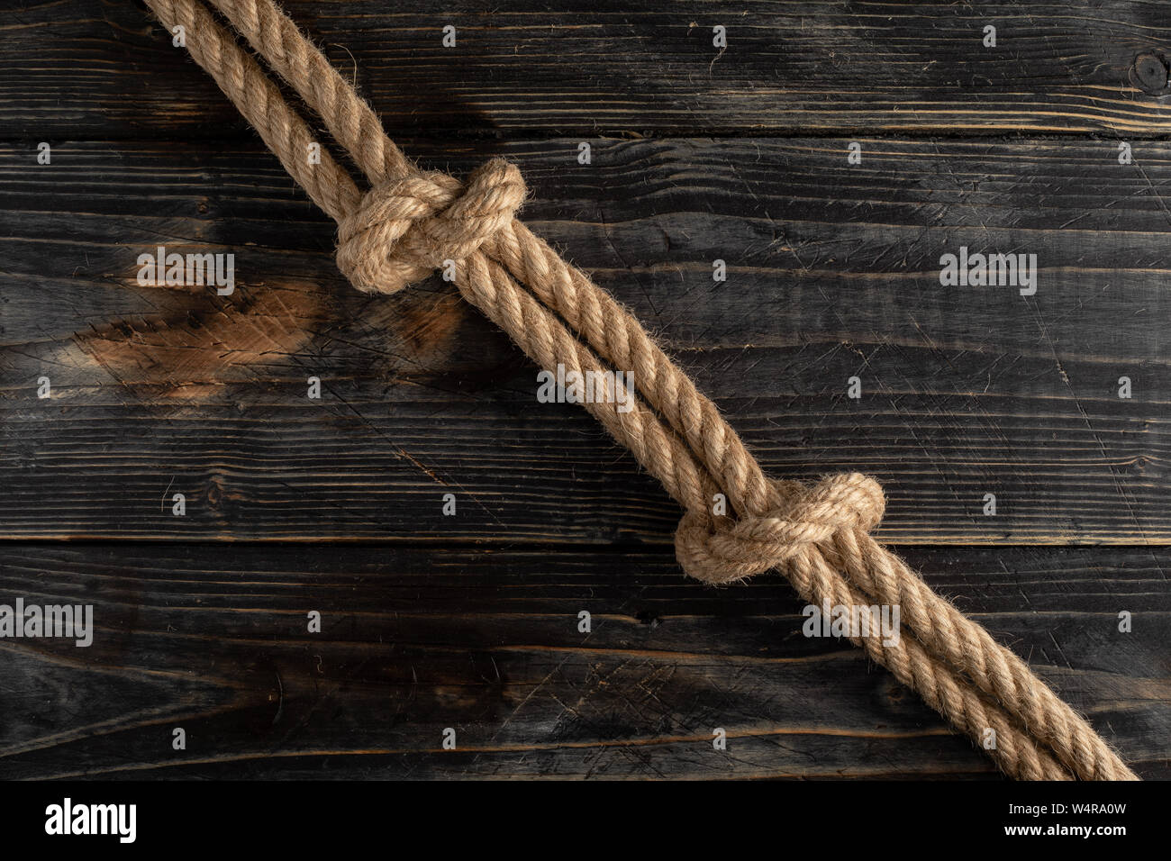 Nautical rope knot hi-res stock photography and images - Alamy