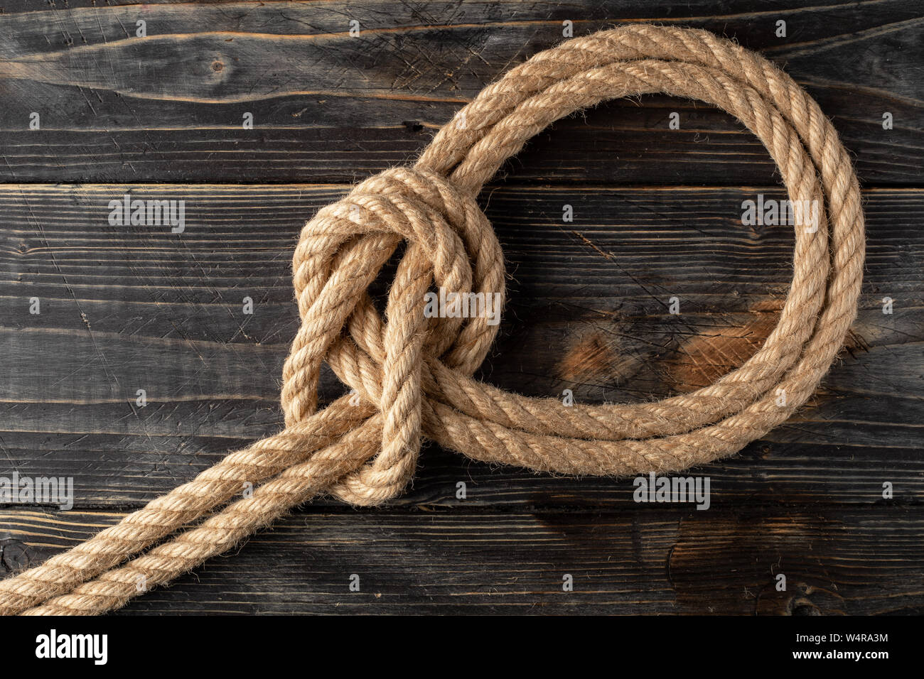 Bowline on Bight Knot. Rope node Stock Photo - Alamy