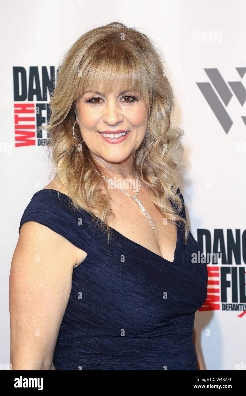 Suzanne johnson hi-res stock photography and images - Alamy