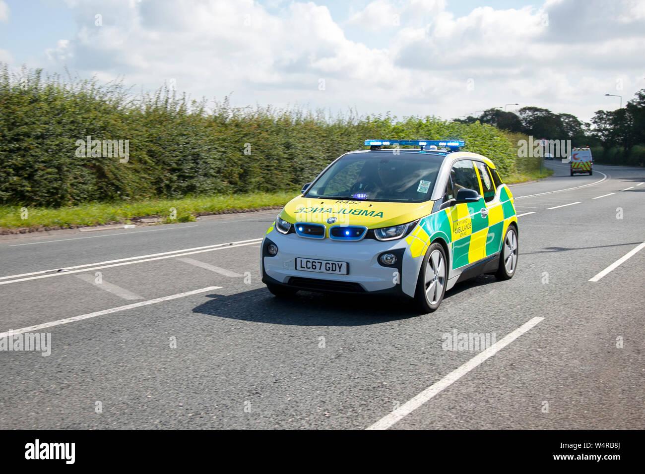 999 NHS Emergency North west ambulance service countryside vehicle en ...