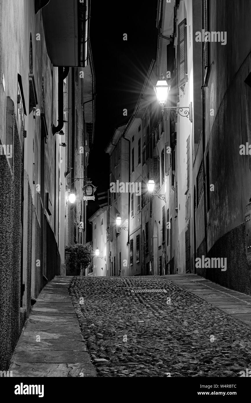 Notte street hi-res stock photography and images - Alamy