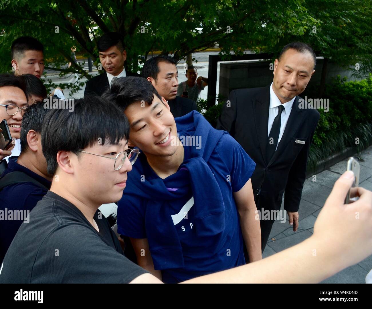 Heung min son football player hi-res stock photography and images - Alamy