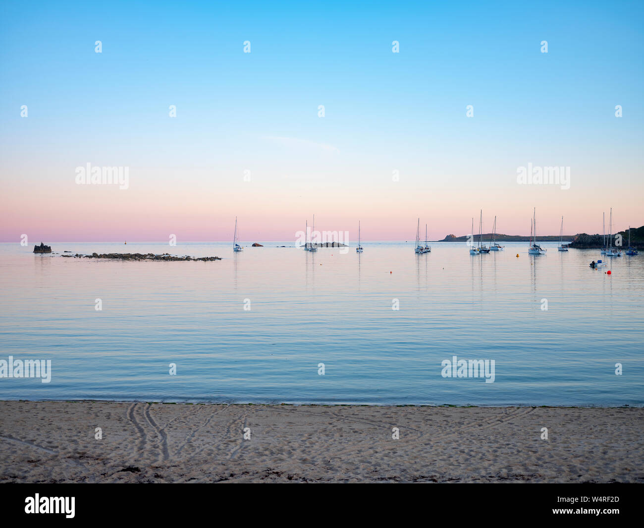 Views of summer isles hi-res stock photography and images - Alamy
