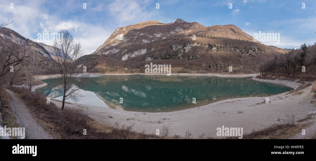 Piante colline hi-res stock photography and images - Alamy