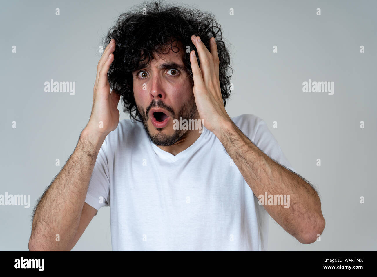 Scared face hi-res stock photography and images - Alamy