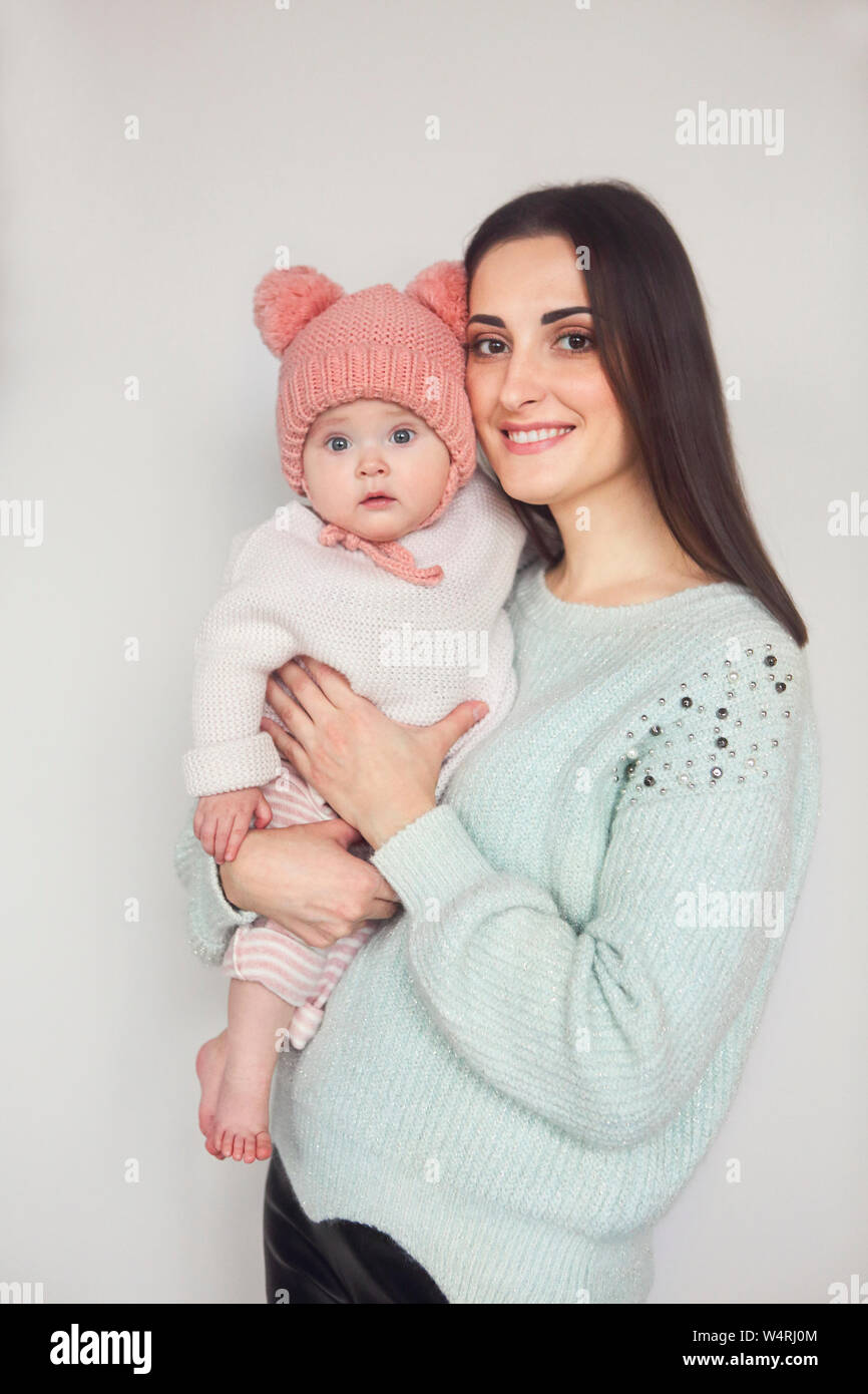 Happy family indoors hi-res stock photography and images - Alamy
