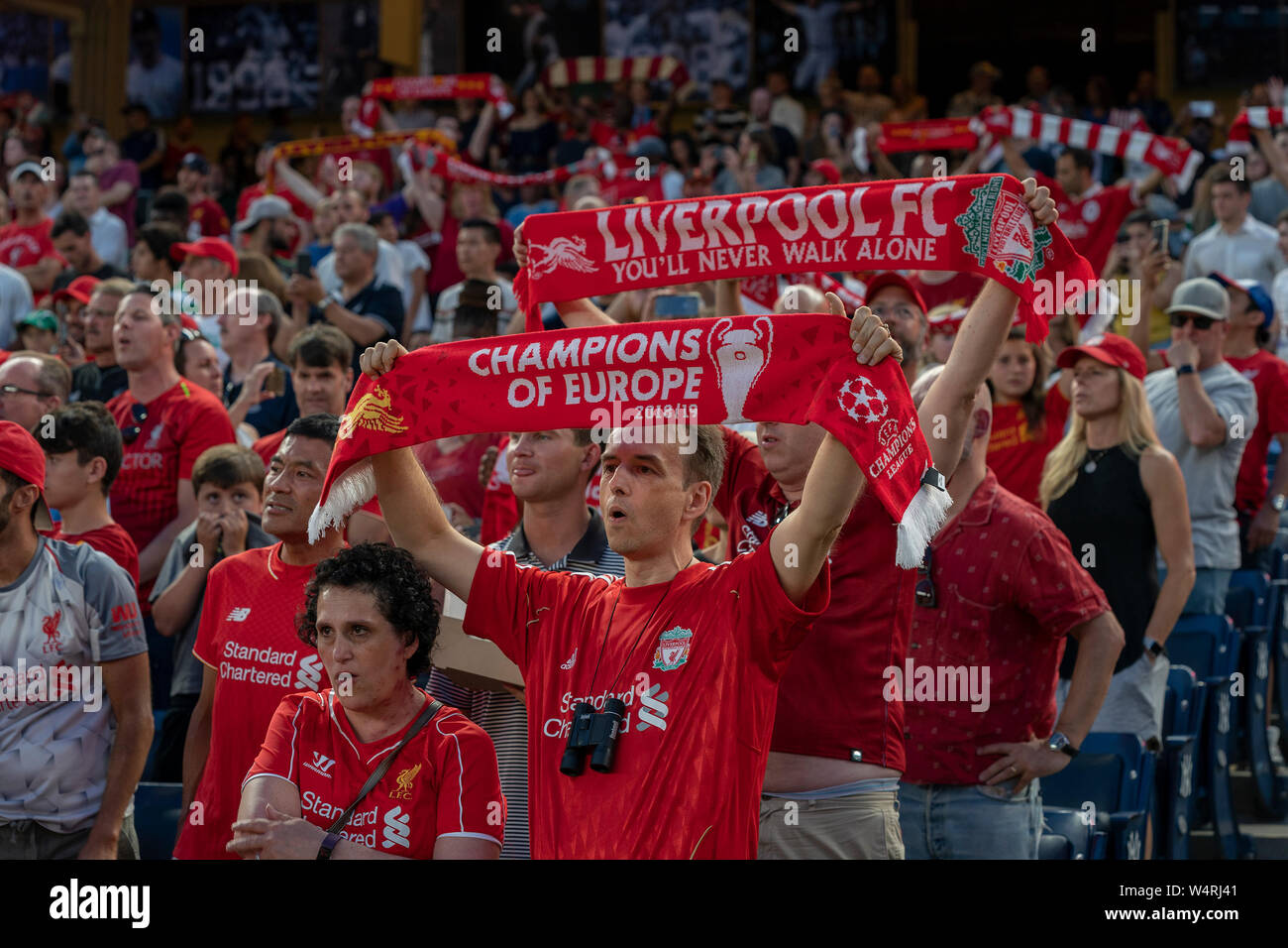 Sporting song hi-res stock photography and images - Alamy