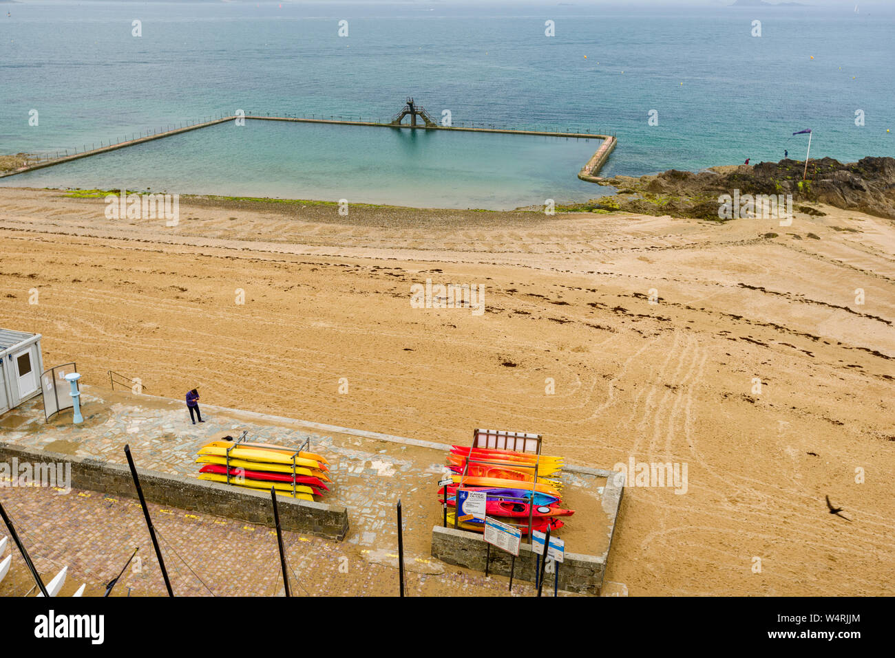 Jumping platform hi-res stock photography and images - Alamy