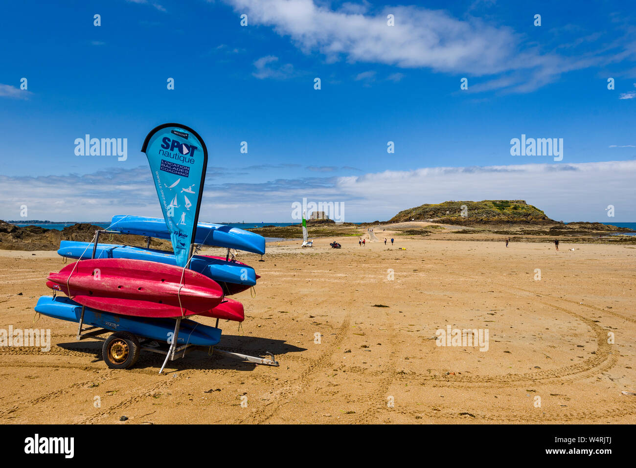 the Bon-Secours Beach in Saint Malo, Brittany, France Stock Photo - Alamy