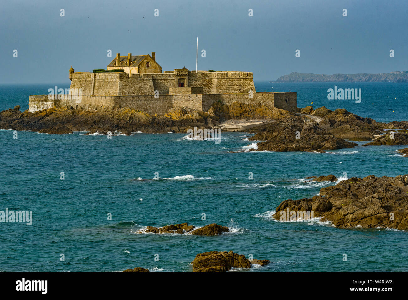 Fort National was built by the engineer Simeon Garengeau according to ...
