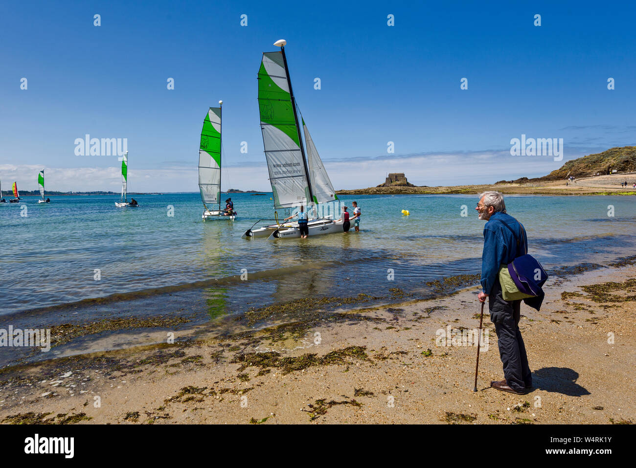 sailboats for learning to sail from the Bon-Secours Beach in Saint Malo ...