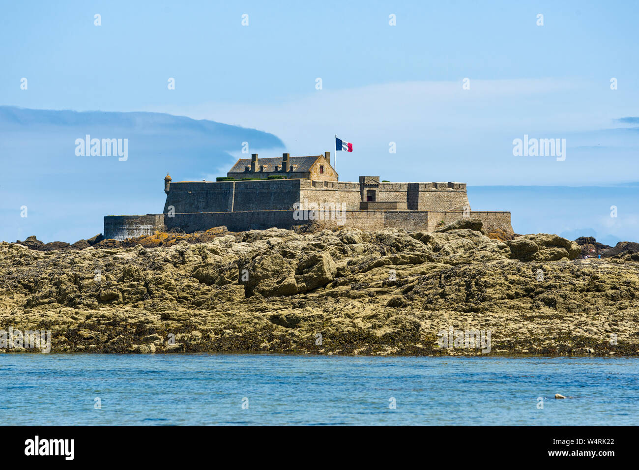 Fort National was built by the engineer Simeon Garengeau according to ...