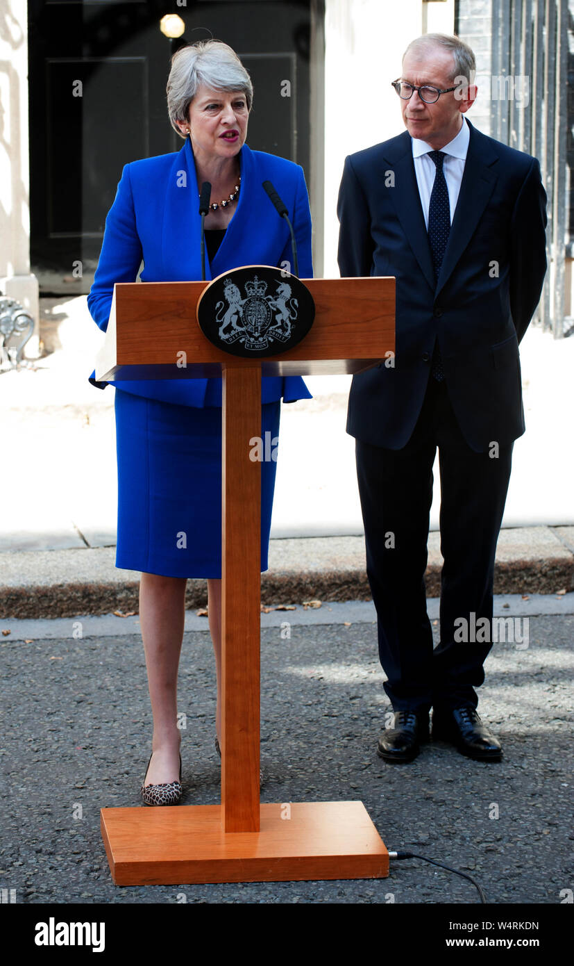 Theresa May, Philip May, Prime Minister makes her final departure ...