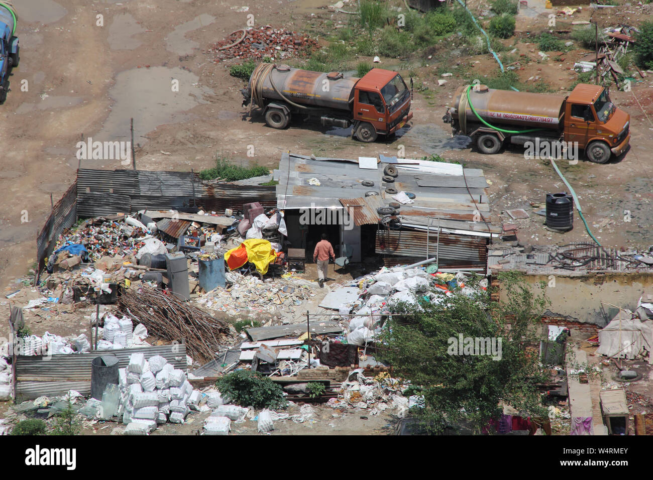 Jhuggi jhopdi hi-res stock photography and images - Alamy