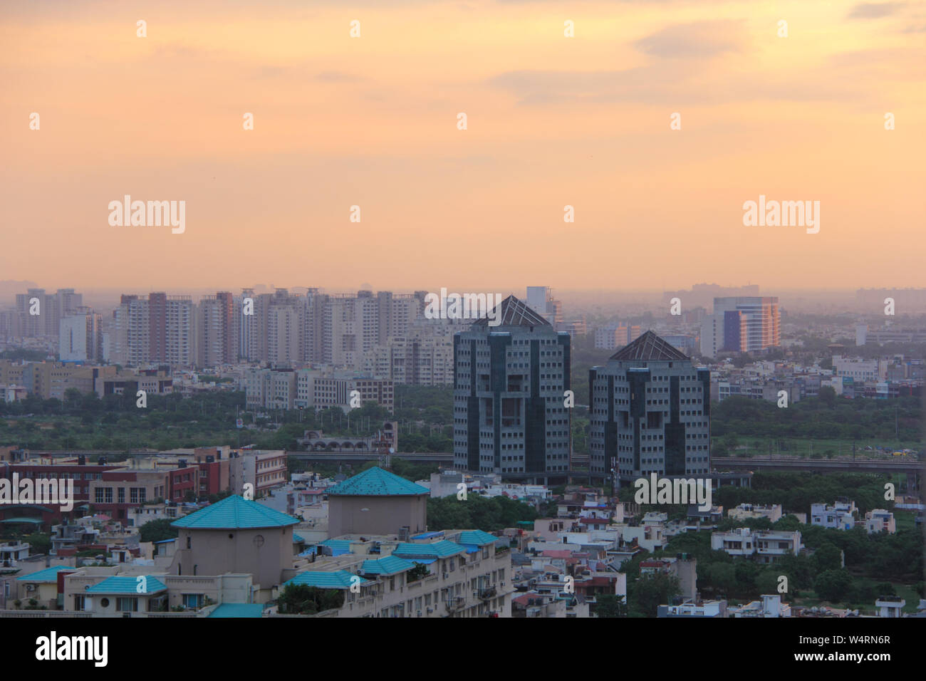 Gurgaon india skyline hi-res stock photography and images - Alamy
