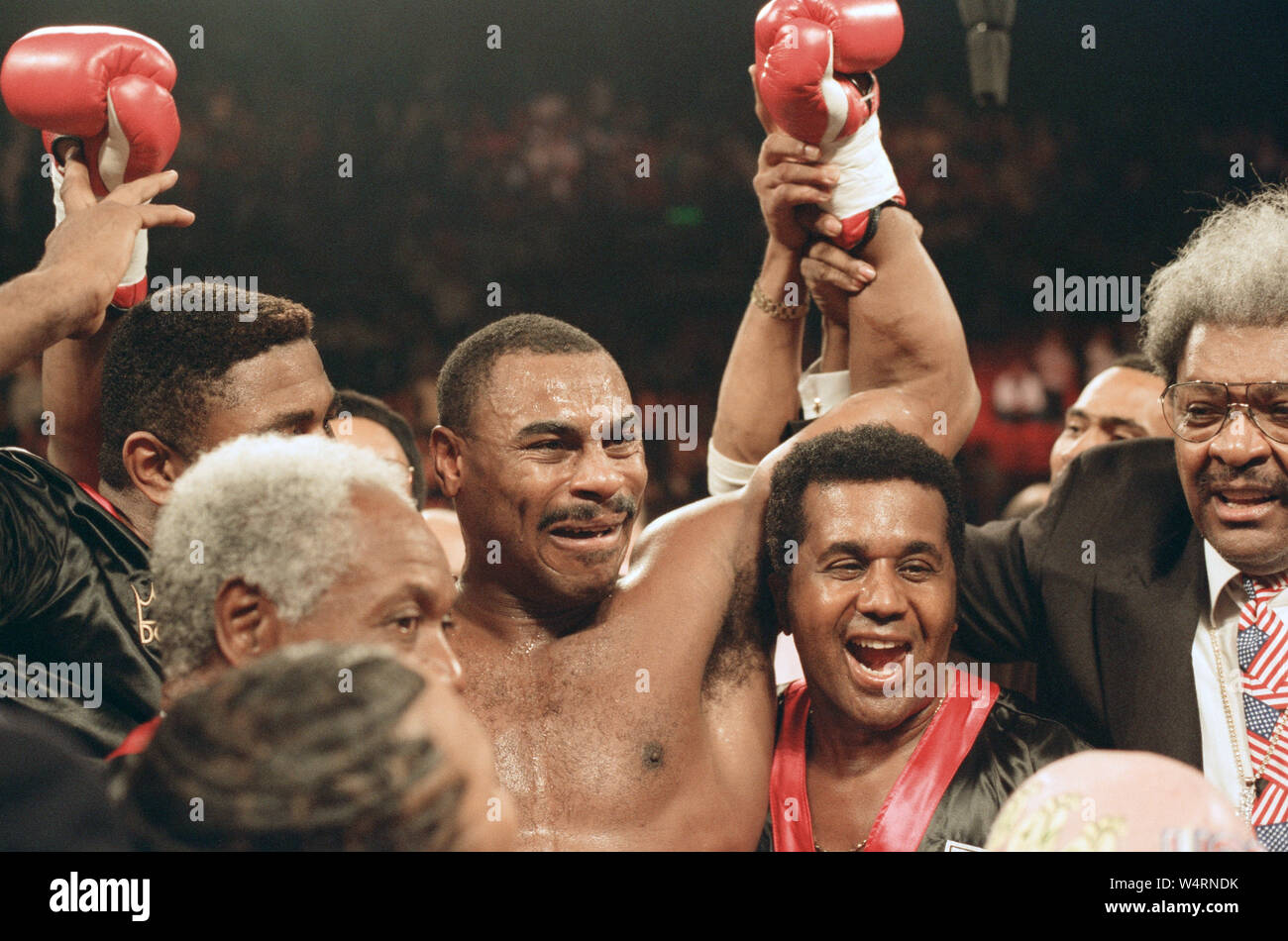 Oliver mccall hi-res stock photography and images - Alamy