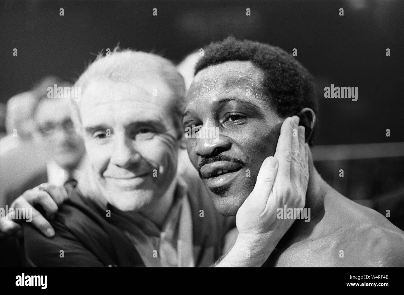 Maurice Hope v Carlos Herrera WBC World Super Welterweight Title ...