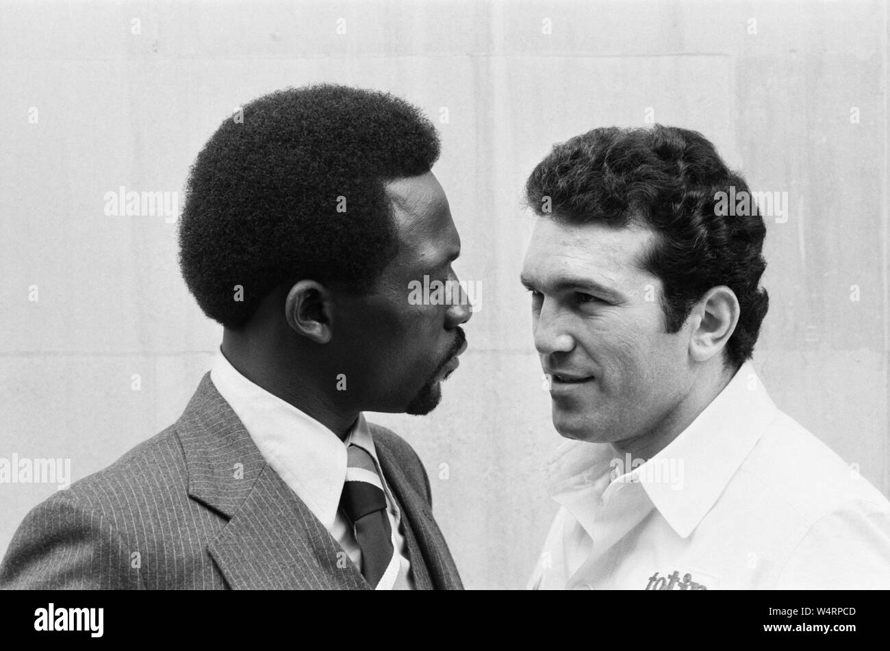 WBC World Super Welterweight champion Maurice Hope (left) with opponent ...