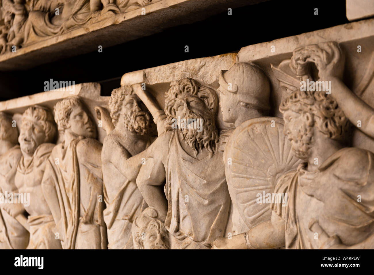Ancient roman bas relief hi-res stock photography and images - Alamy