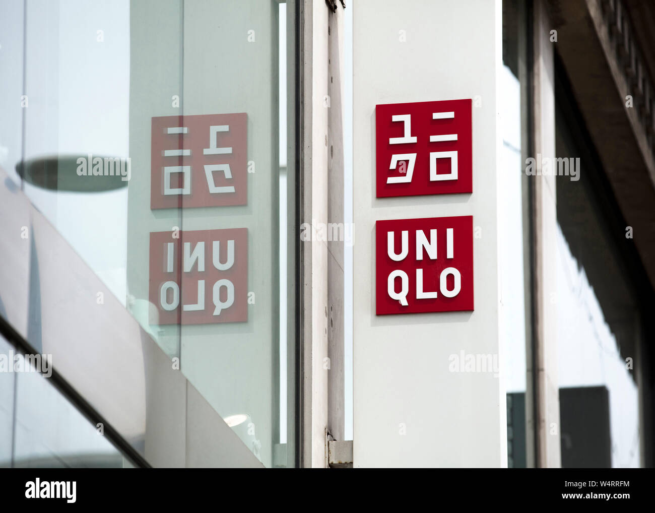 Qlo logo hi-res stock photography and images - Alamy