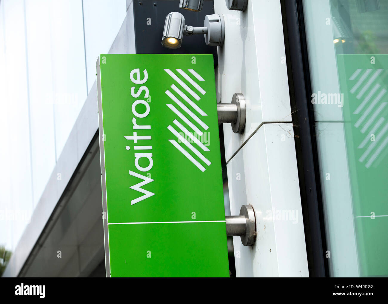 Waitrose logo 2020 hi-res stock photography and images - Alamy