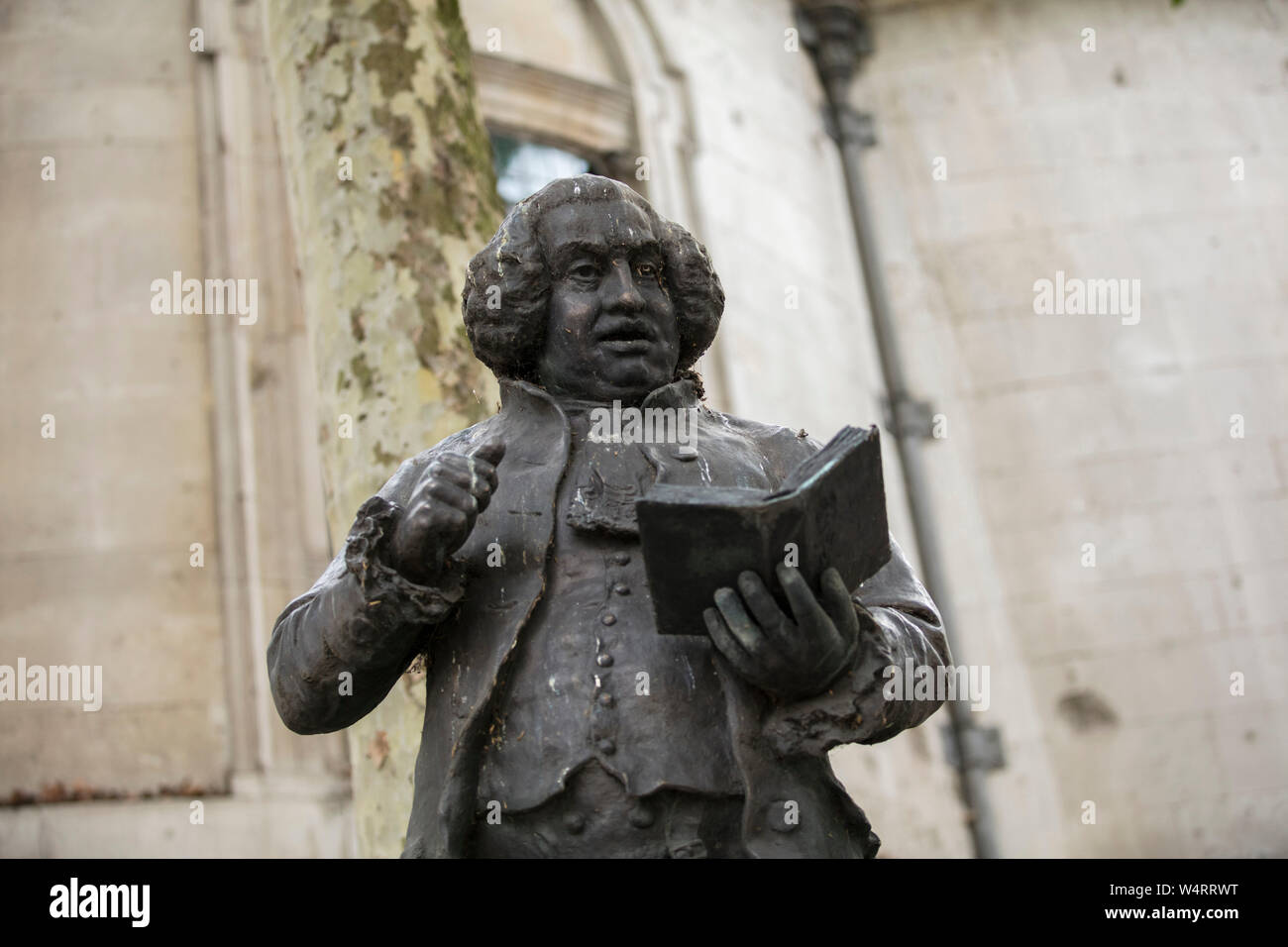 London, United Kingdom, 17th July 2019, Statue of Dr Samuel Johnson on ...