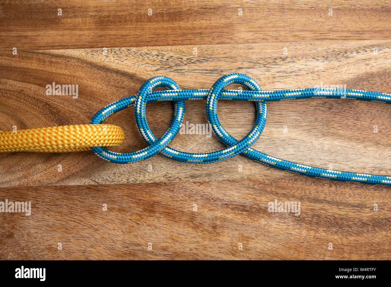 Two half hitches hi-res stock photography and images - Alamy