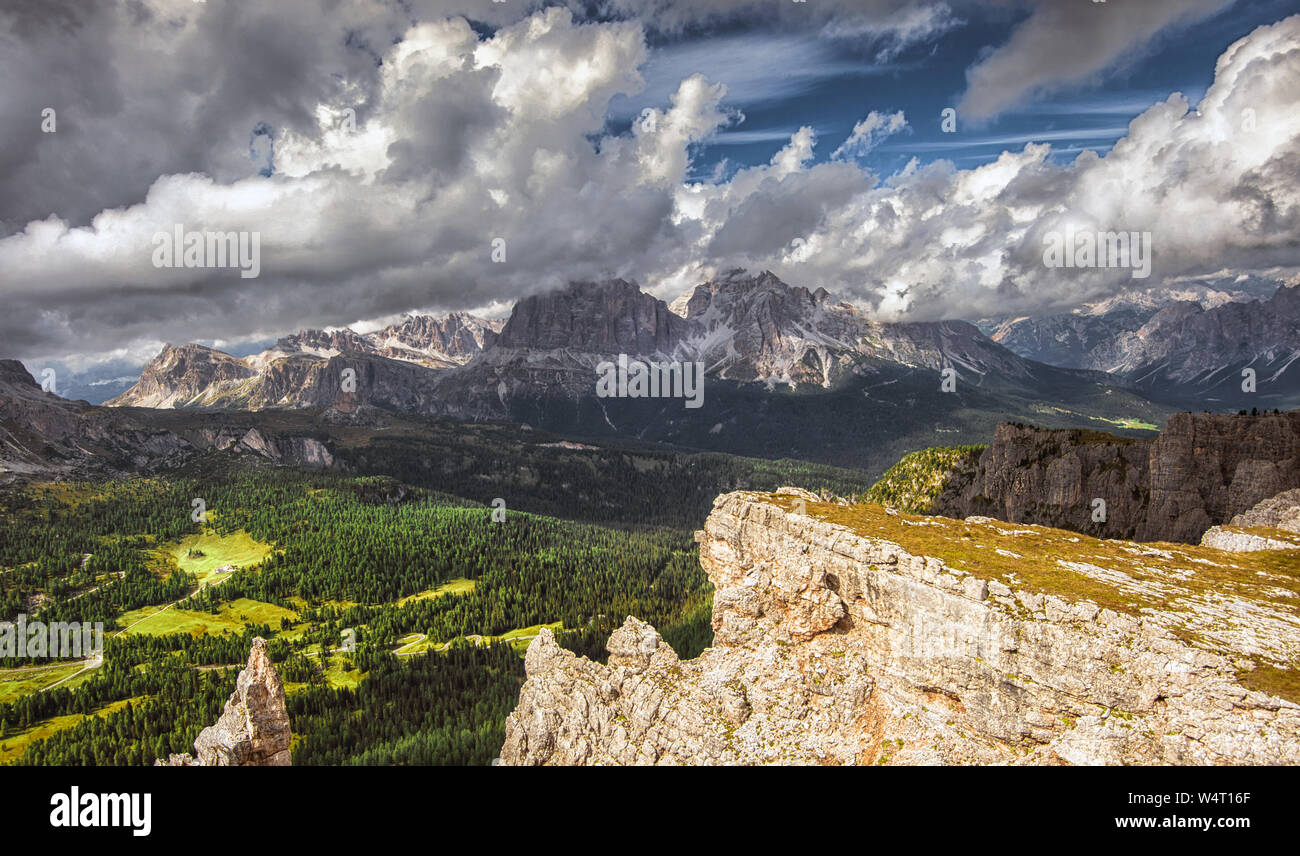 Landscape of the dolomite mountain range hi-res stock photography and ...
