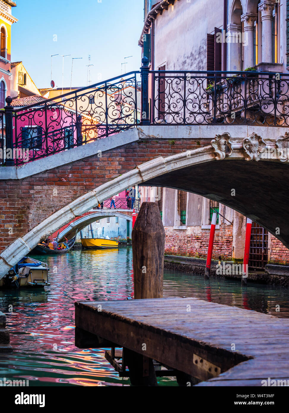 Gondola two bridges hi-res stock photography and images - Alamy