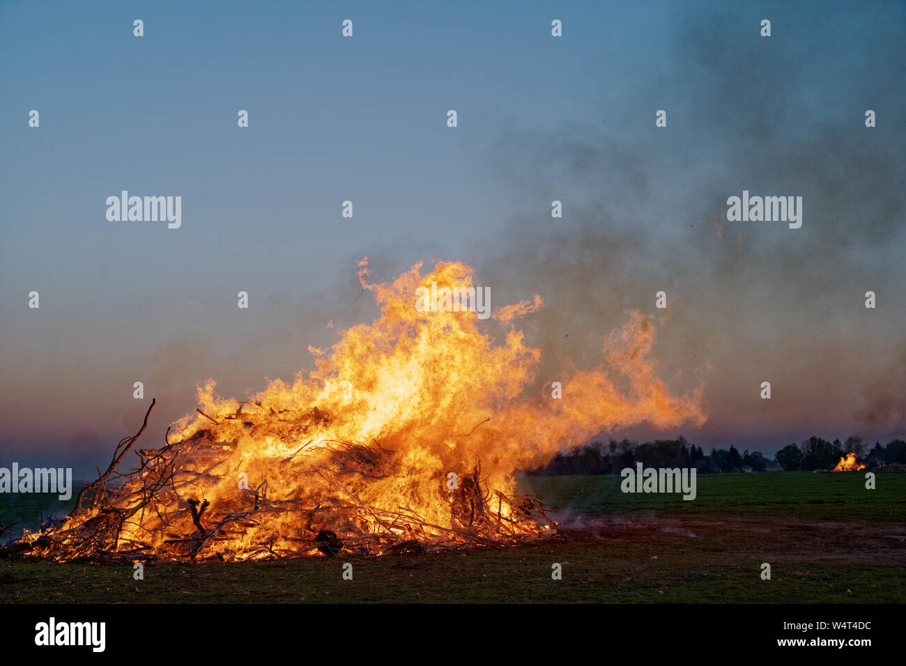 Easter bonfires hi-res stock photography and images - Alamy
