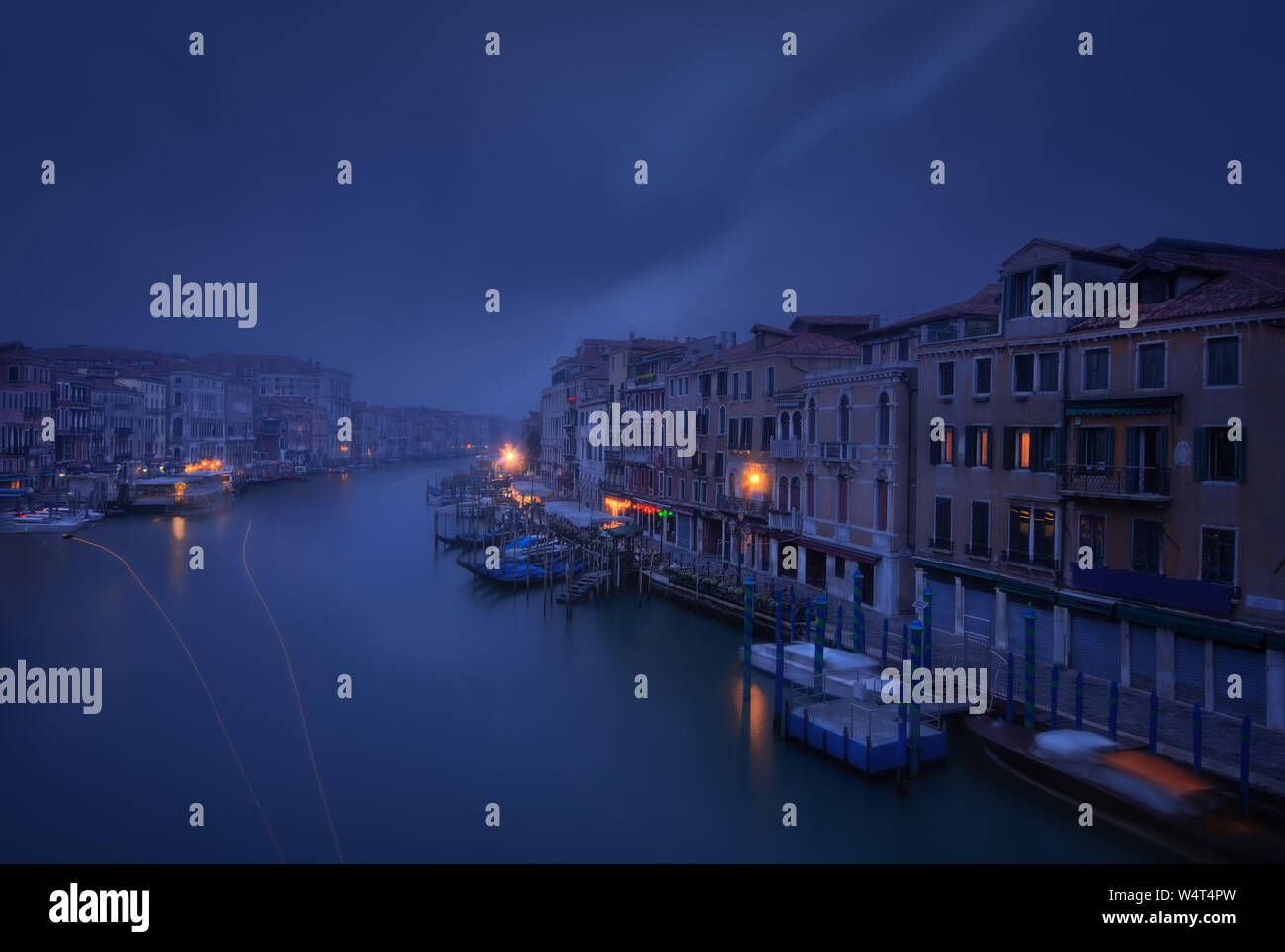 Venetian paths 165 hi-res stock photography and images - Alamy