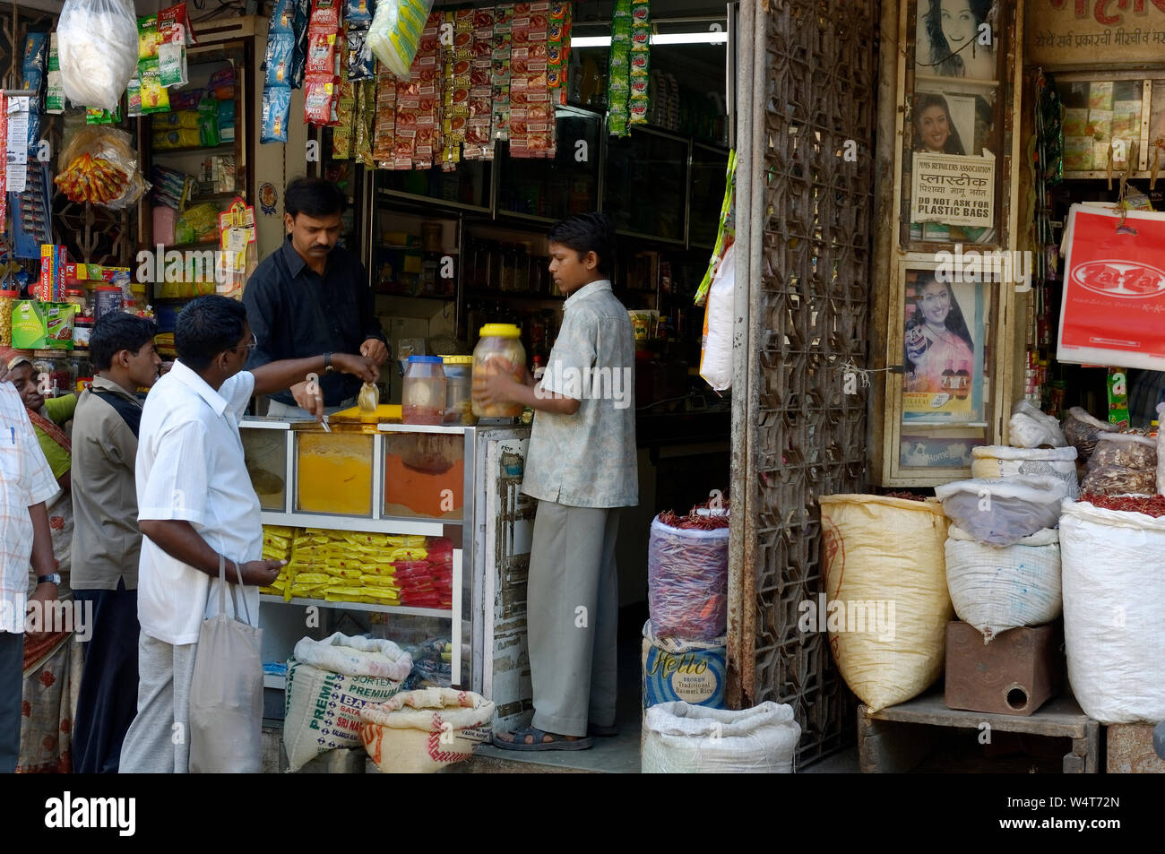 Buyer Seller Bargaining High Resolution Stock Photography and Images ...