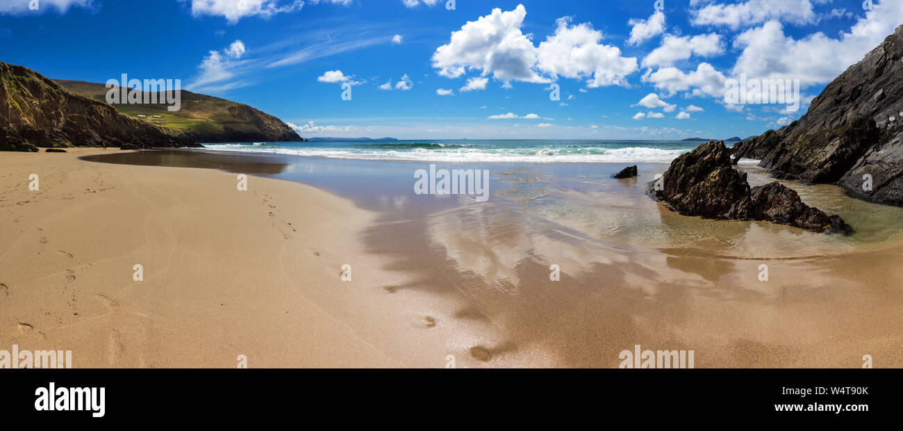 Coumeenole beach hi-res stock photography and images - Alamy
