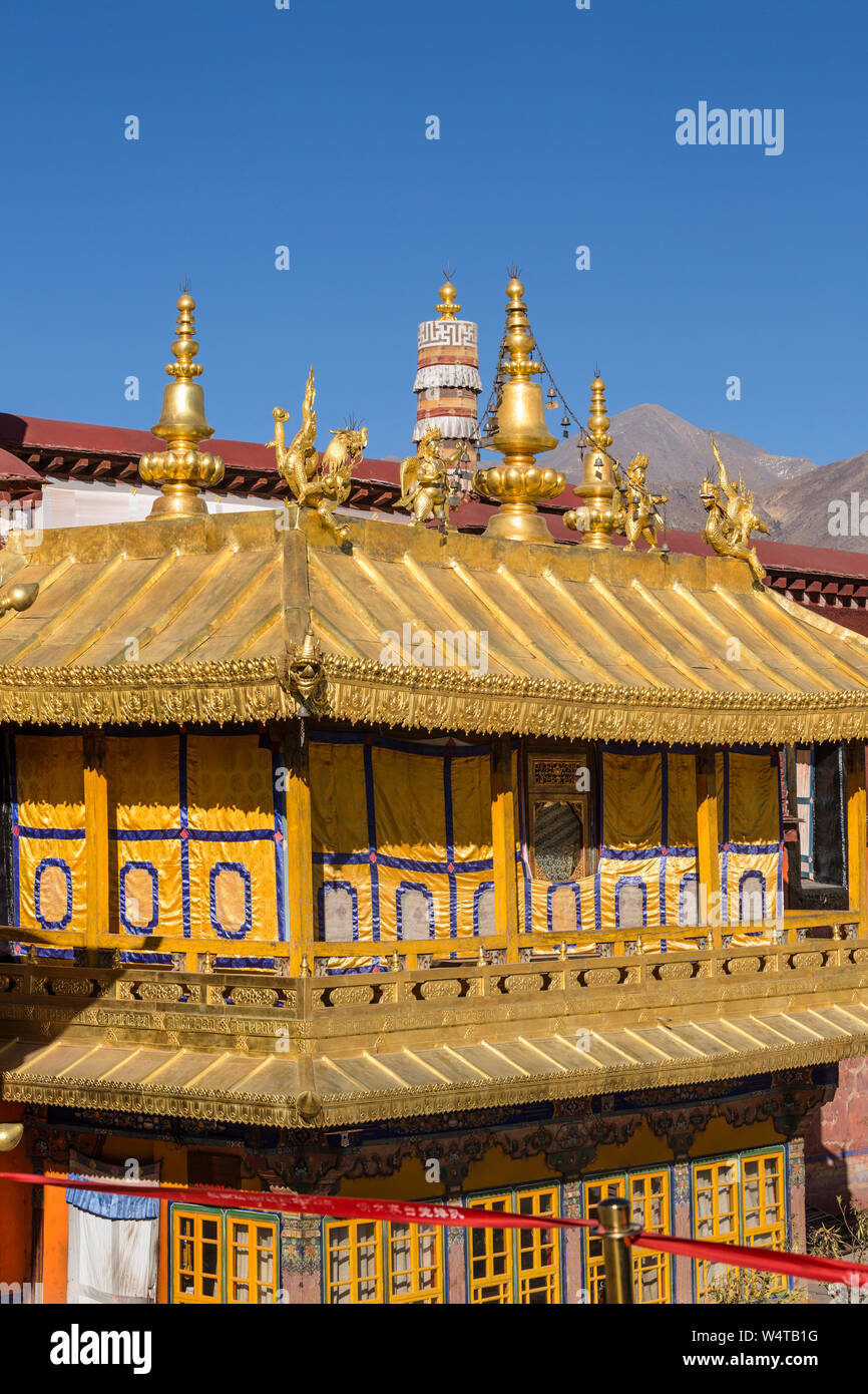 China, Tibet, Lhasa, Architectural detail and the gilt roof of the ...