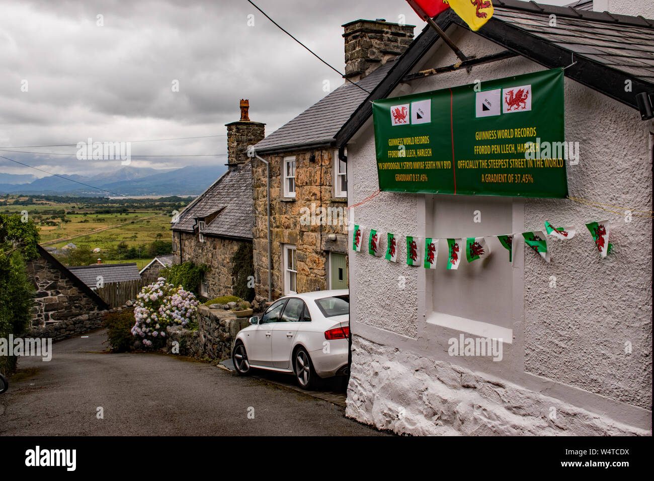 Welsh streets hi-res stock photography and images - Alamy