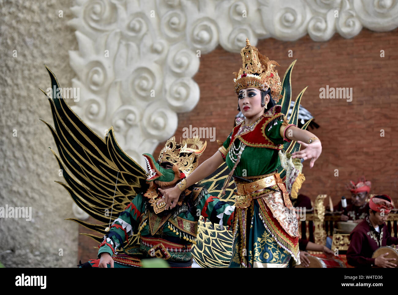 Bali, Indonesia - may 24, 2017: Balinese woman perform traditional ...