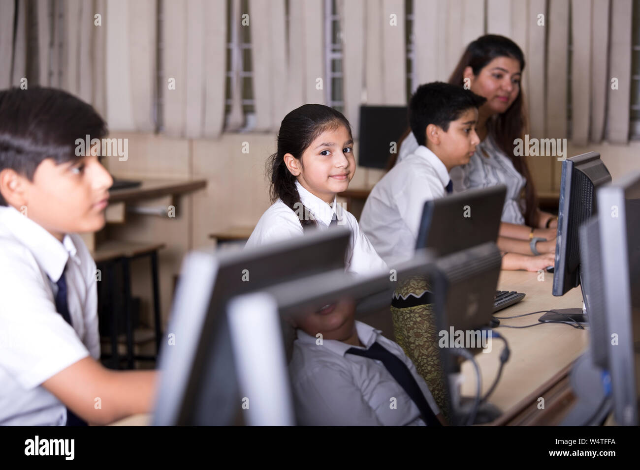 Indian girl computer school hi-res stock photography and images - Alamy