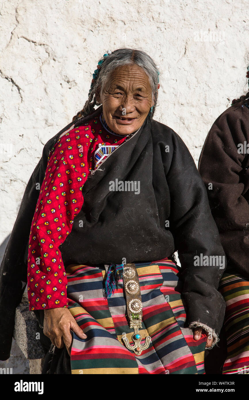 China, Tibet, Lhasa, Two Khamba Tibetan women from the Kham region of ...